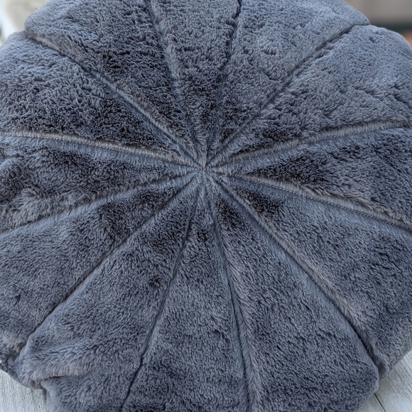 Mainstays | Accents | Soft Fluffy Faux Fur Round Pillow | Poshmark